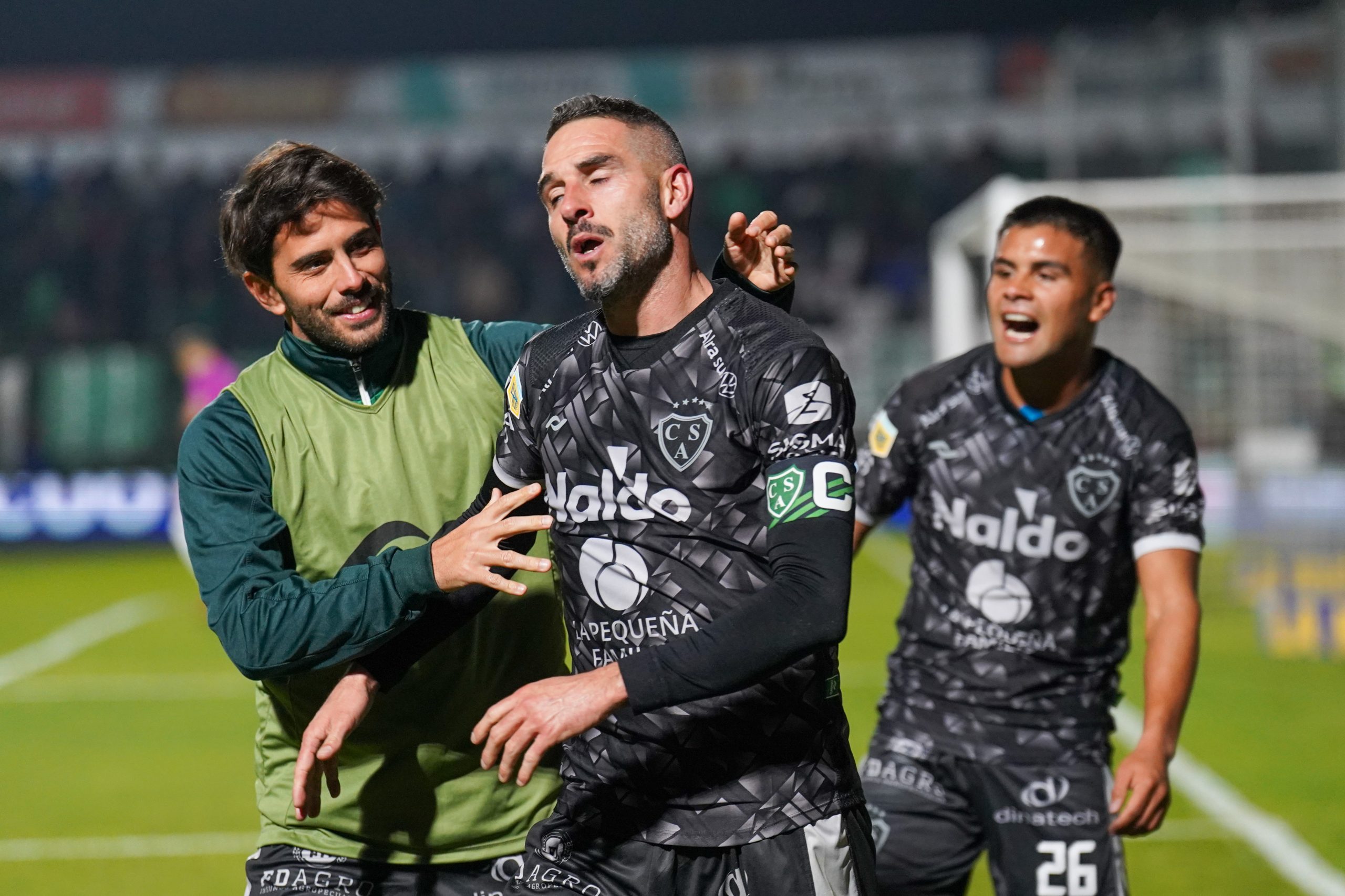 Sarmiento recibe a Argentinos Juniors - Sentimiento Verde